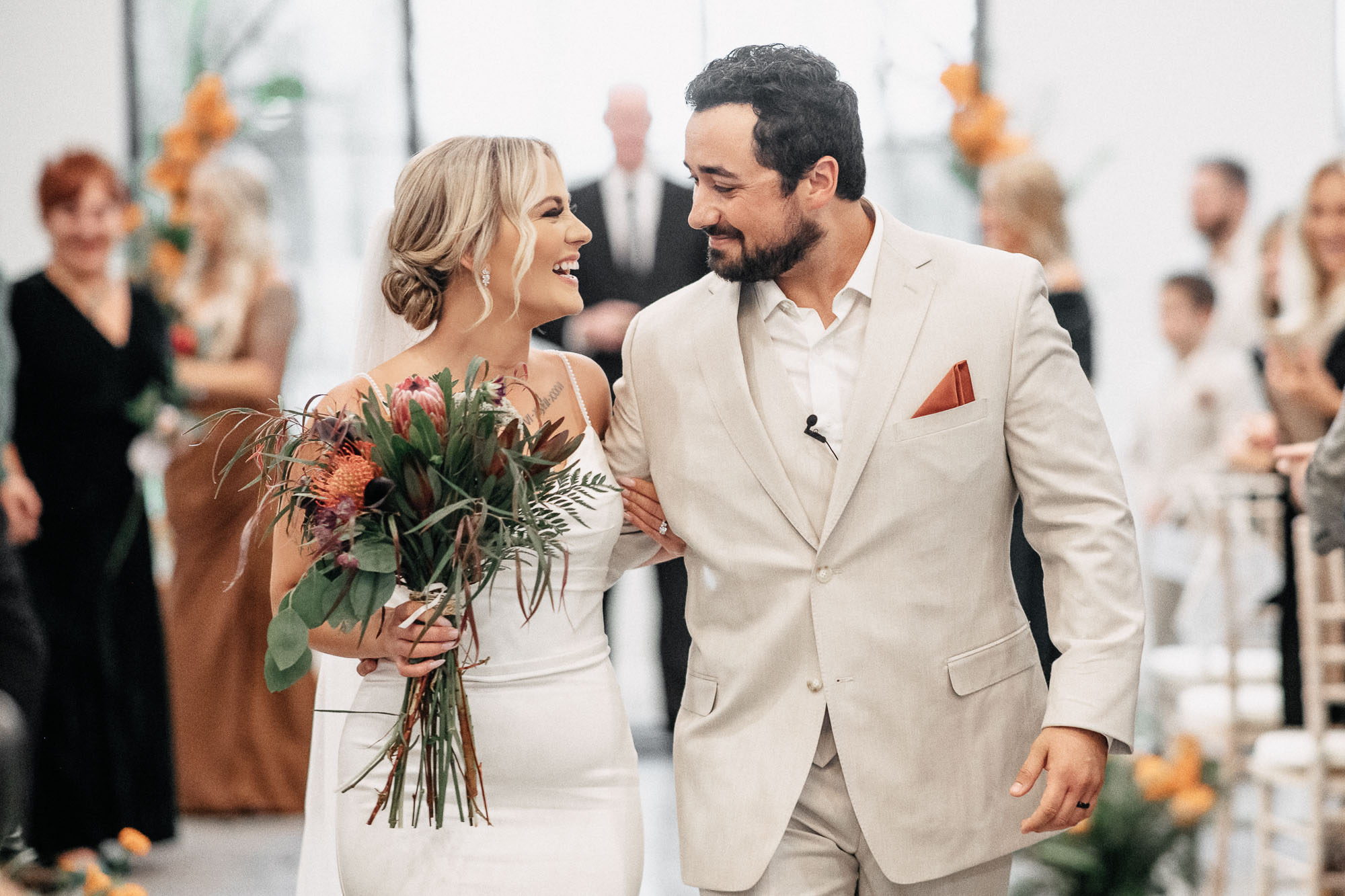 Falling in Love at the Aquila Barn | St. Louis Wedding Photographer ...